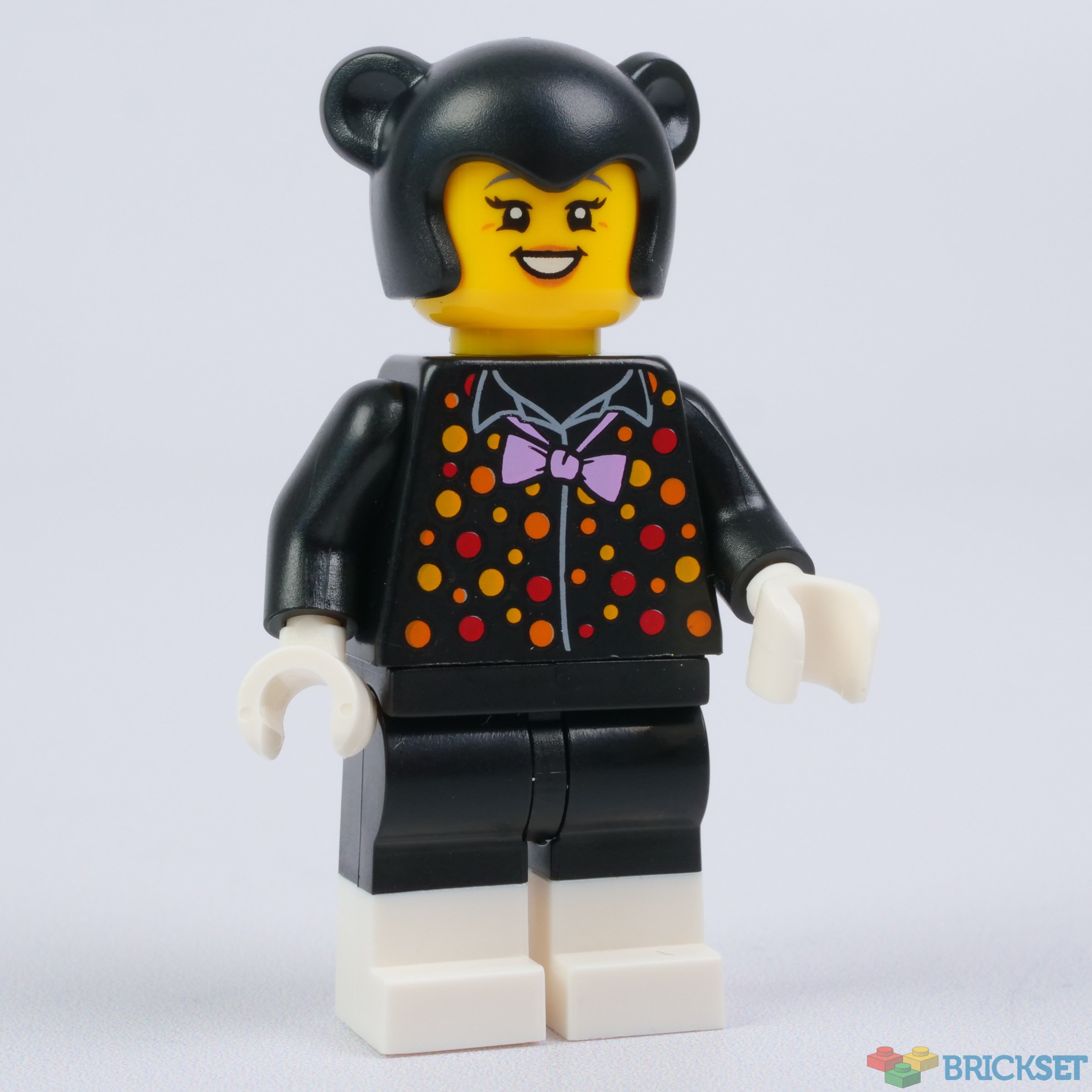 New minifigs now available in brand stores | Brickset