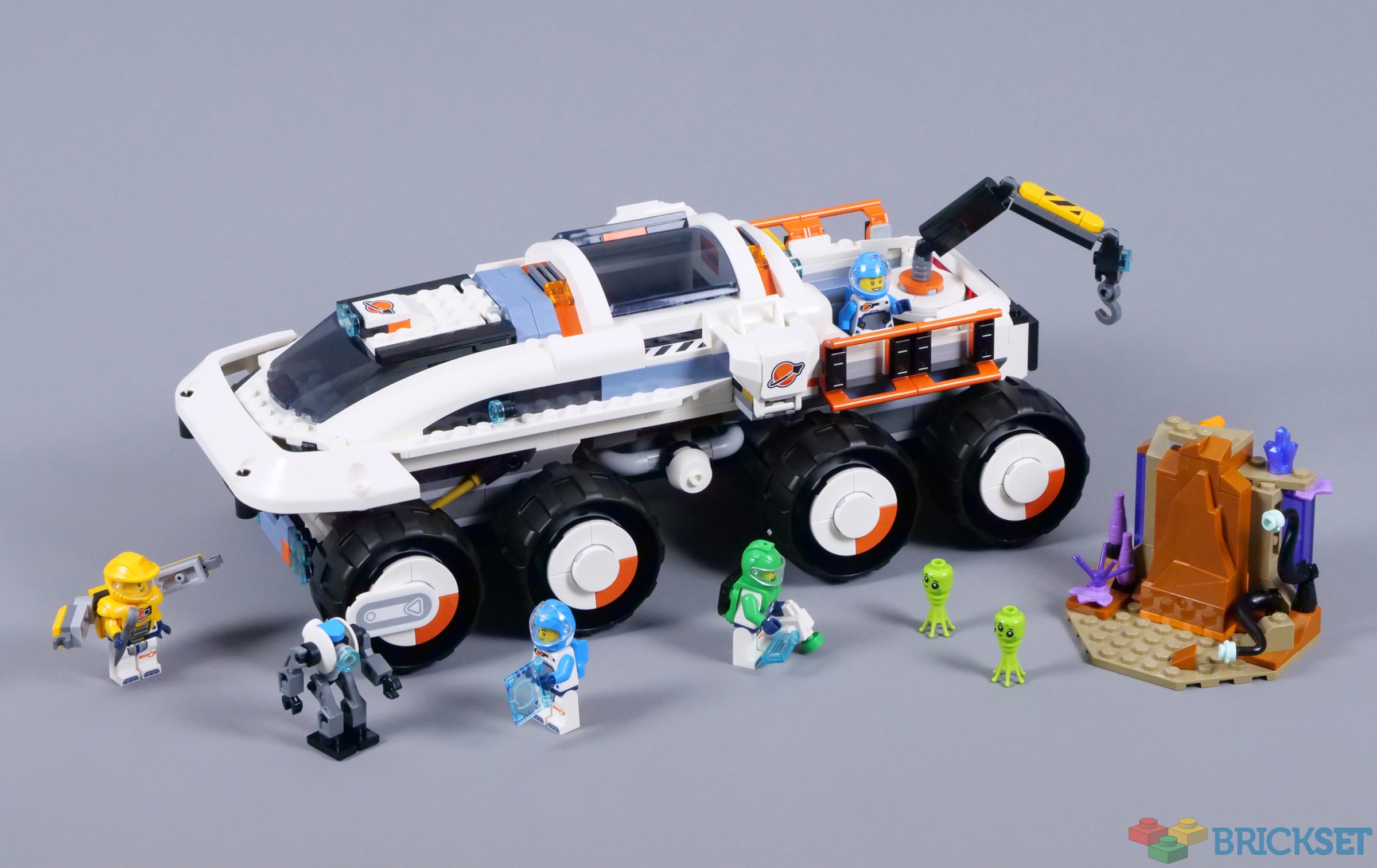 LEGO City 60432 Command Rover and Crane Loader review | Brickset
