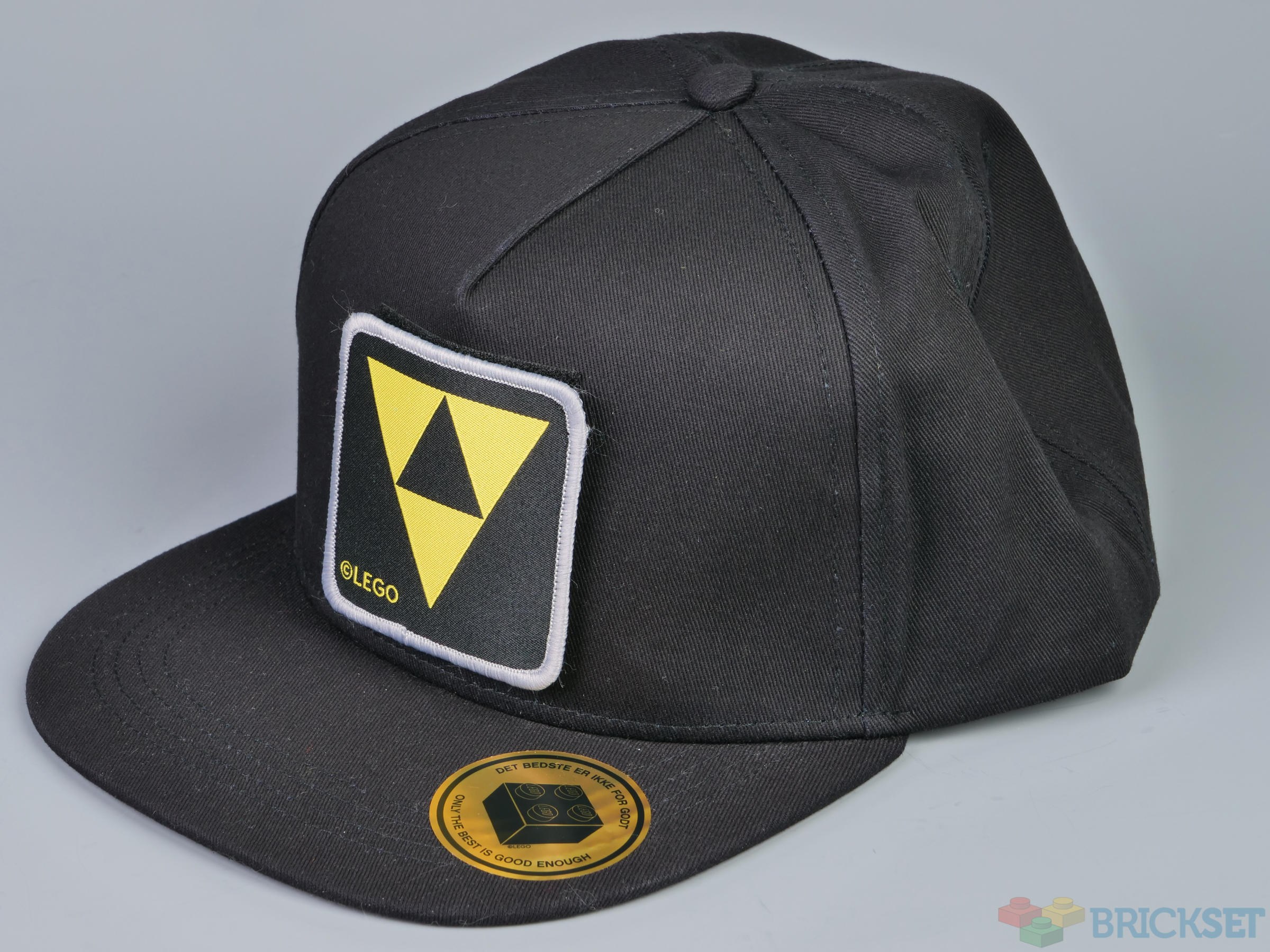Customisable logo cap now available in the Insiders rewards centre ...