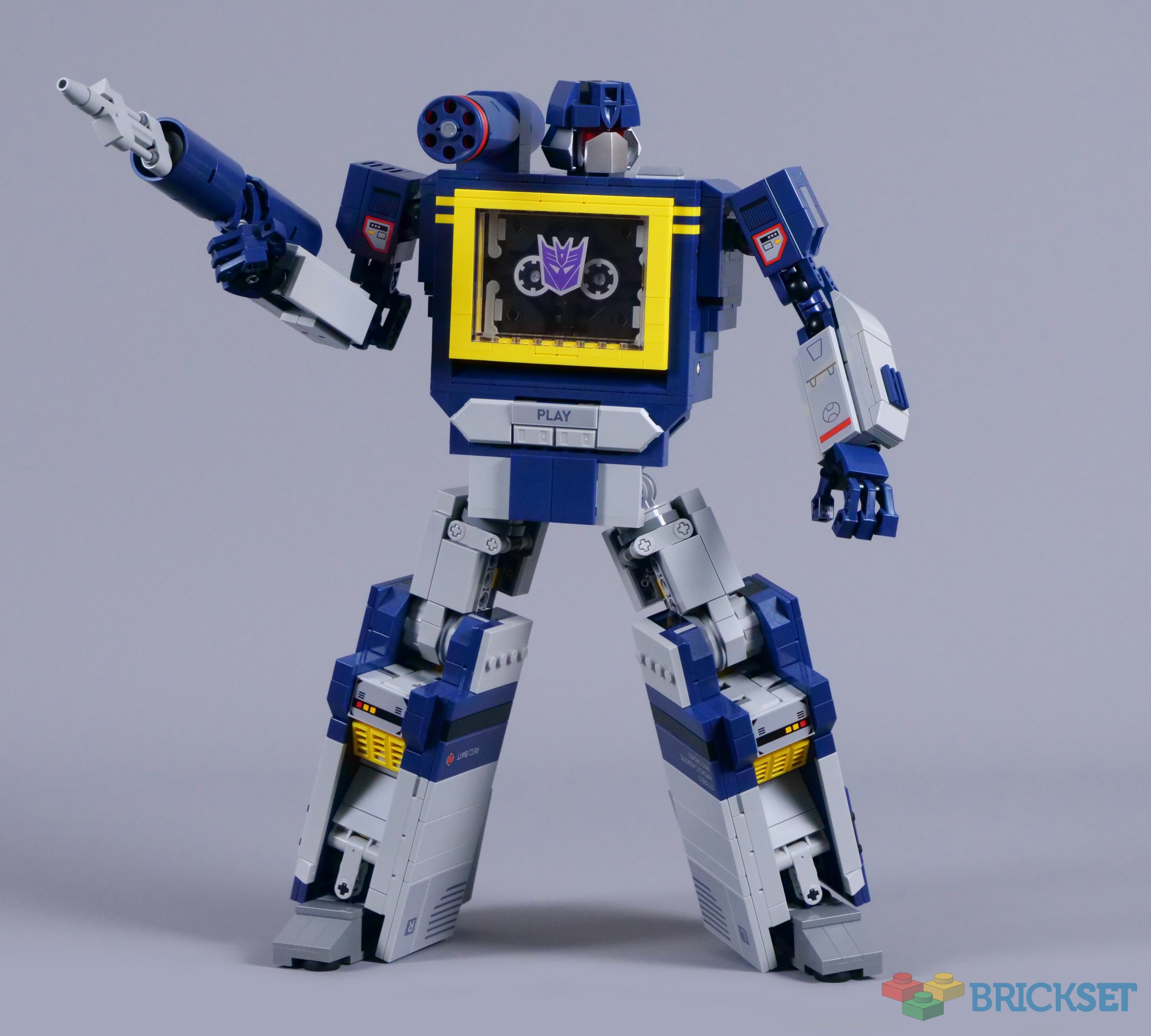 Listen to the LEGO 10358 Transformers: Soundwave sound brick | Brickset