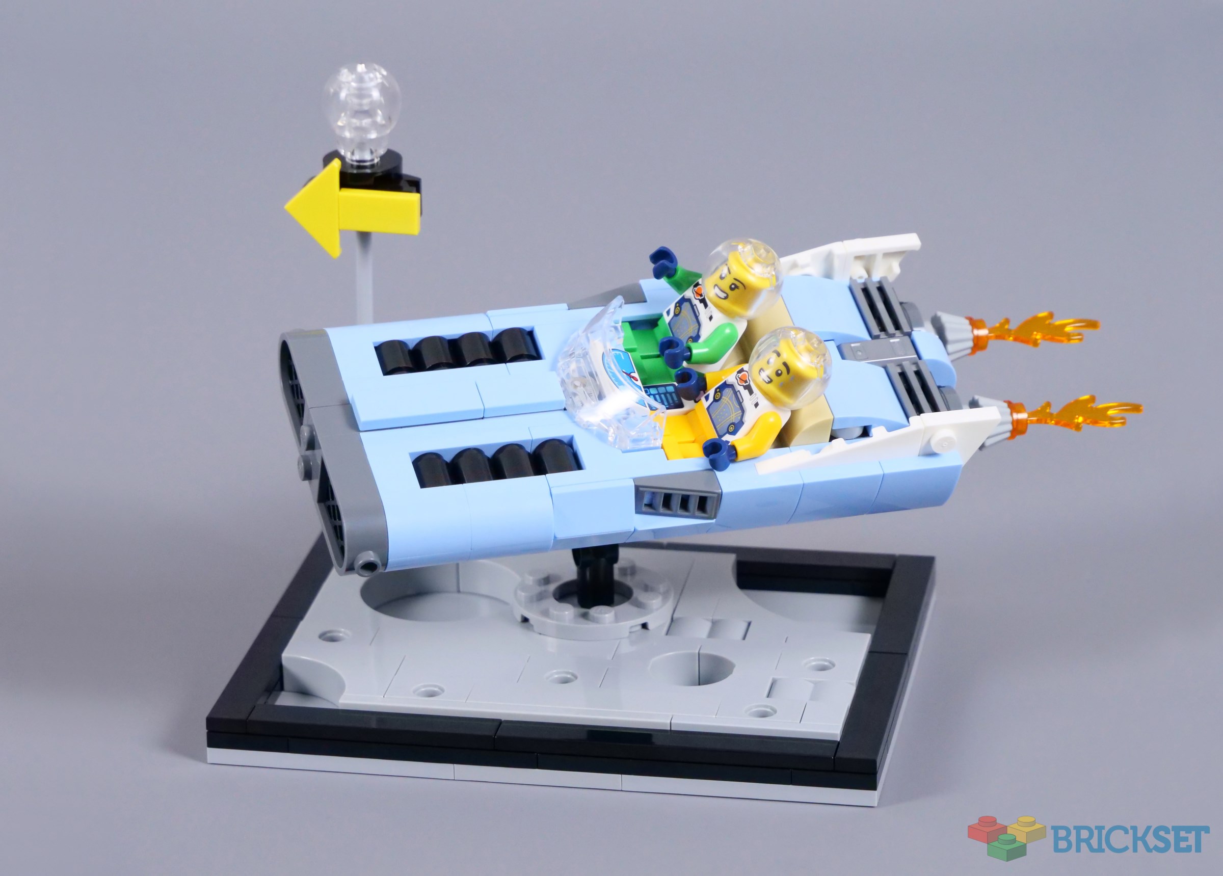 LEGO Ideas 40789 Flying Moon Car review | Brickset