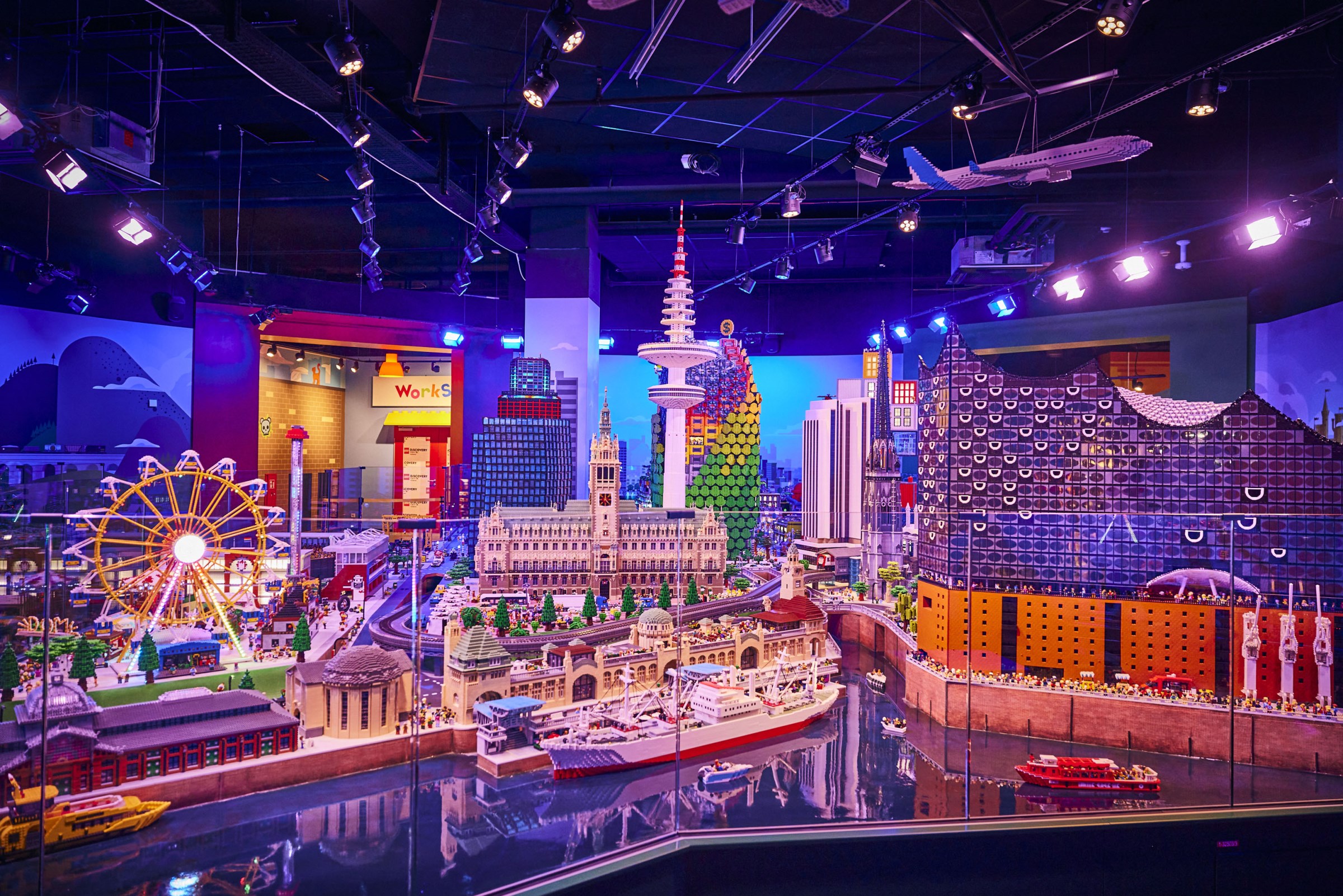 LEGO revenue and profits continue to rise | Brickset