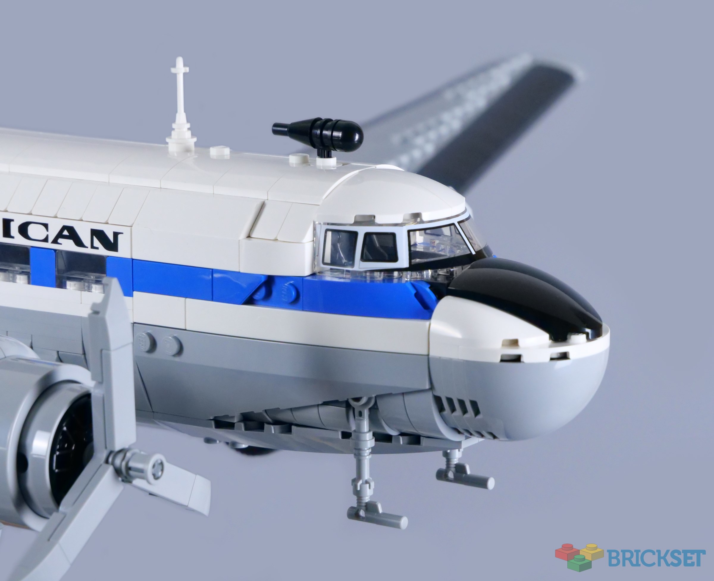 LEGO Icons 11378 Douglas DC-3 PAN AM Airliner review | Brickset