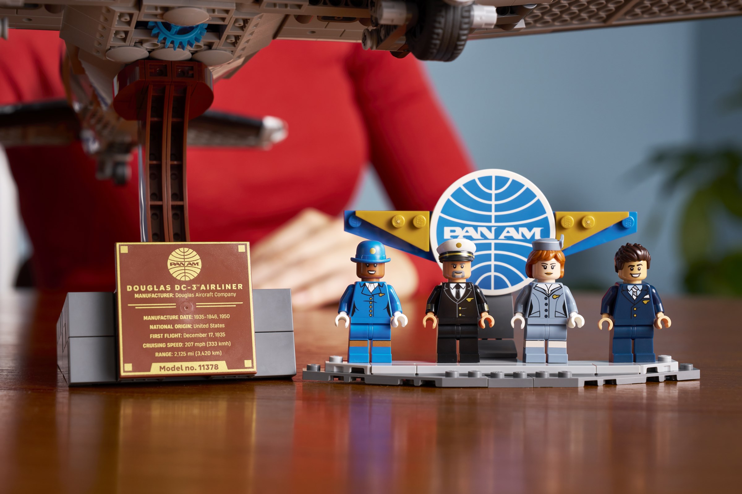 LEGO Icons 11378 Douglas DC-3 PAN AM Airliner revealed! | Brickset