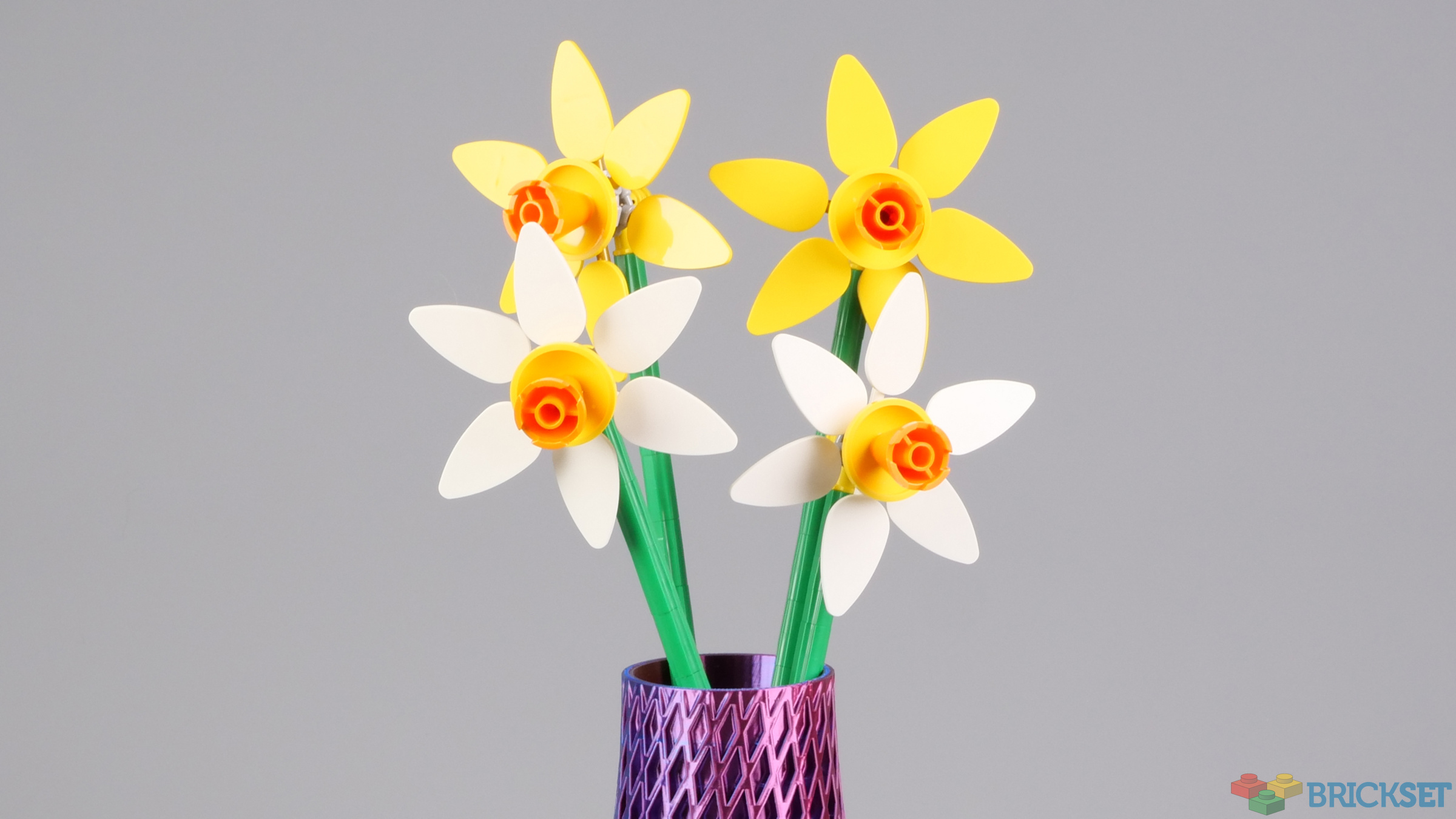 Review: 40646 Daffodils | Brickset: LEGO set guide and database