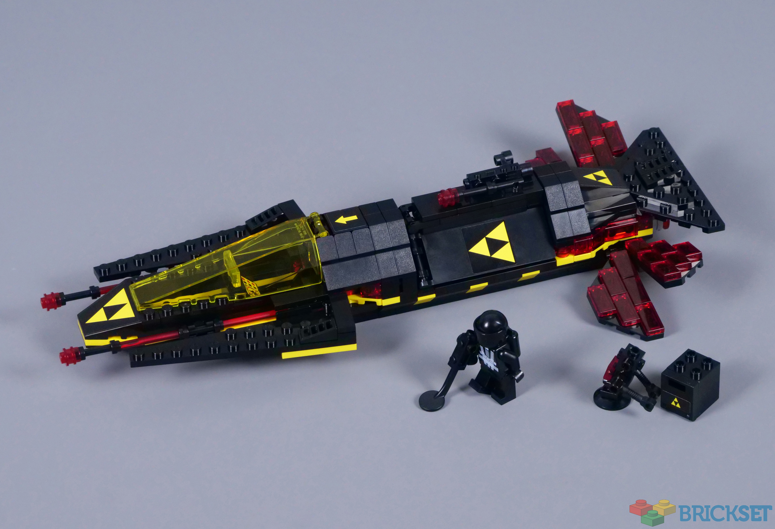 LEGO Icons 40580 Blacktron Cruiser review | Brickset