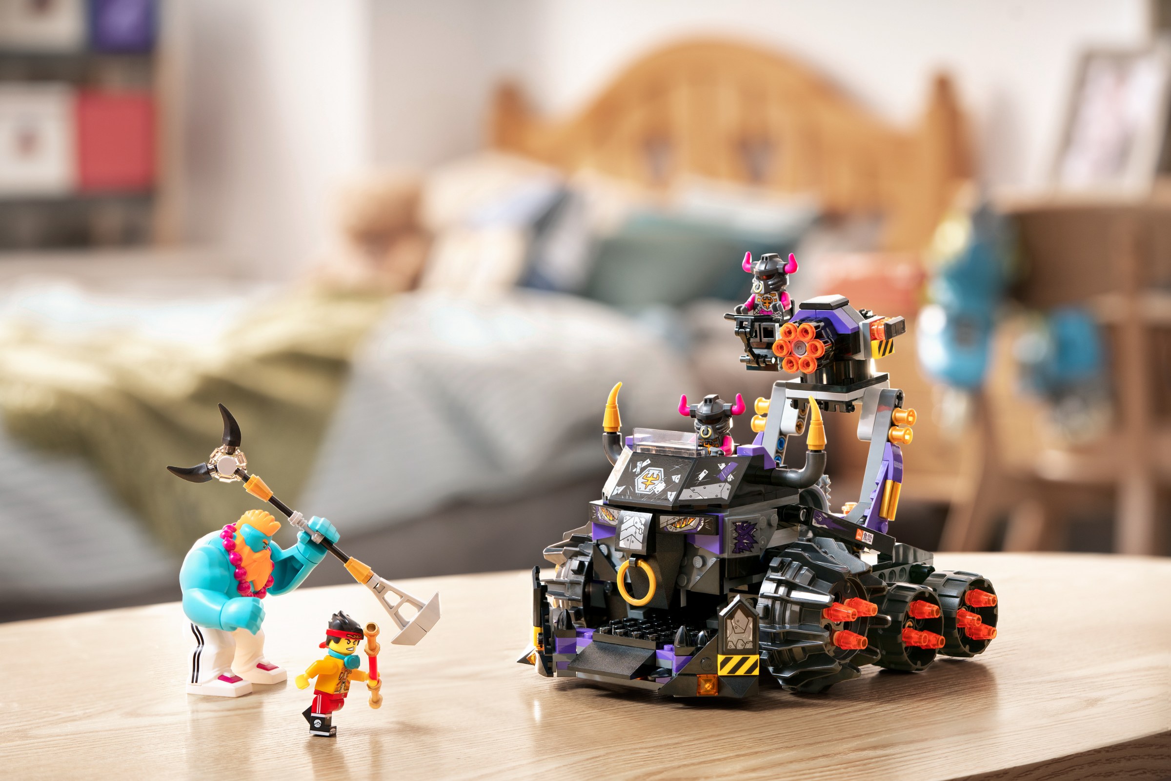 LEGO® Iron Bull Tank (80007): all details