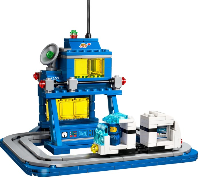 First image of micro Classic Space monorail! | Brickset